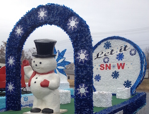 Christmas Floats | Triangle Float